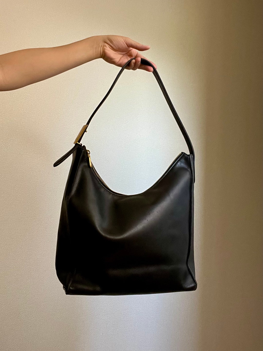 Valentino Soft Slouch One Shoulder Bag authentic and Preloved - Etsy