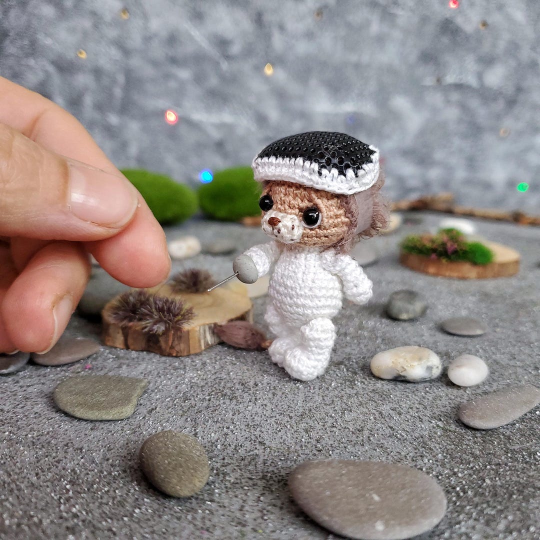 Custom Micro Lion the Fencer , Gift for Fencer. Dollhouse Miniature ...
