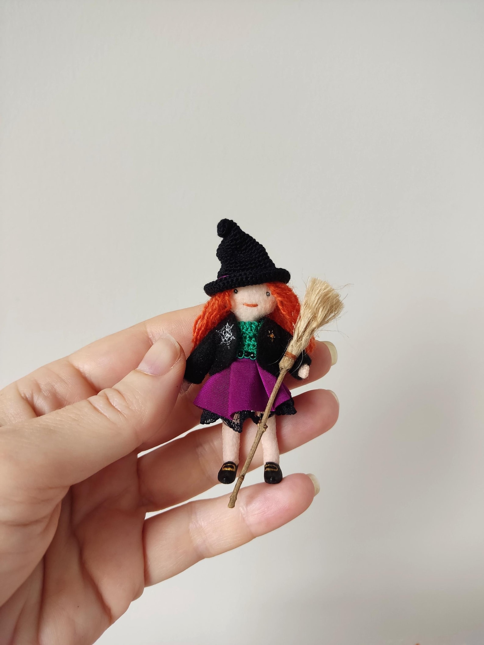 Mini Felt Witch Doll: Handmade Halloween Decor (2.5 Inch) - Etsy
