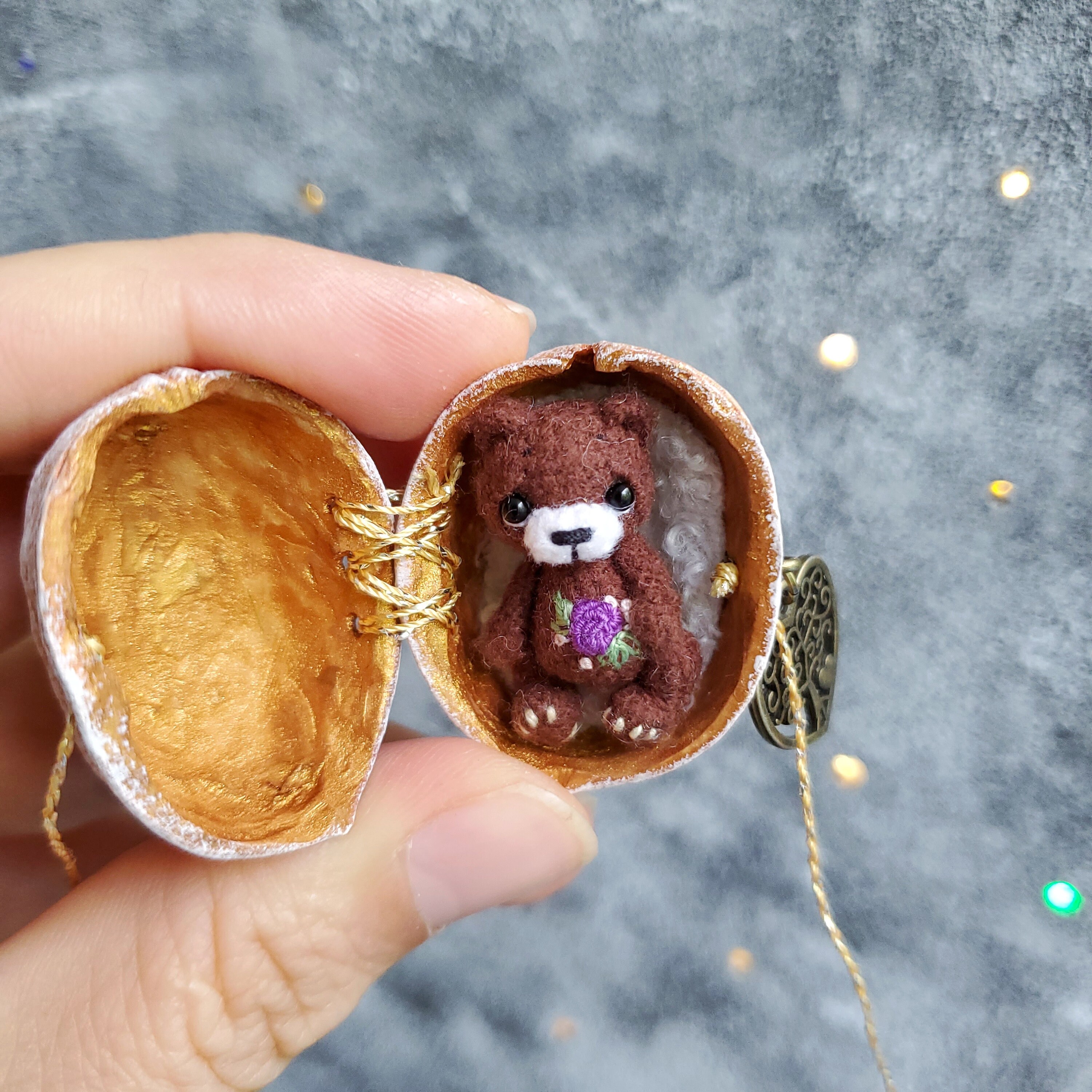 Miniature Crochet Bear in Walnut Shell, Dollhouse Pet - Etsy