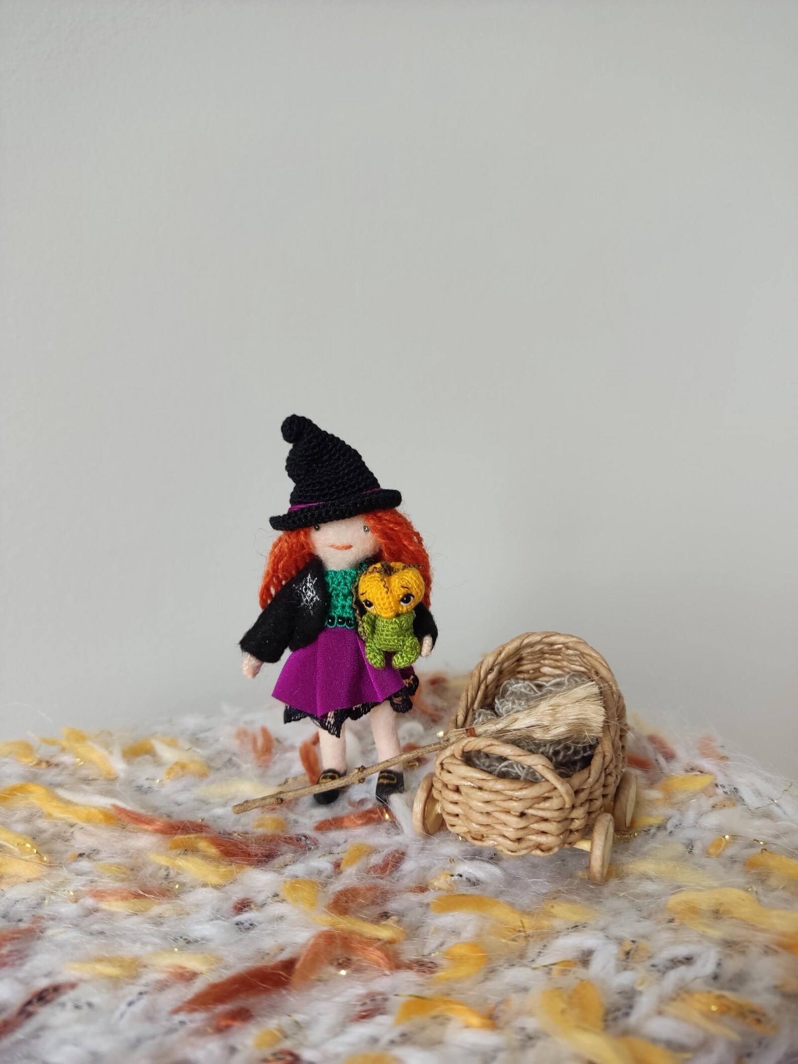 Mini Felt Witch Doll: Handmade Halloween Decor (2.5 Inch) - Etsy
