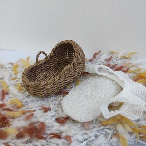 1:12 Scale Dollhouse Wicker Cradle With Ruffles - Miniature Nursery - Etsy