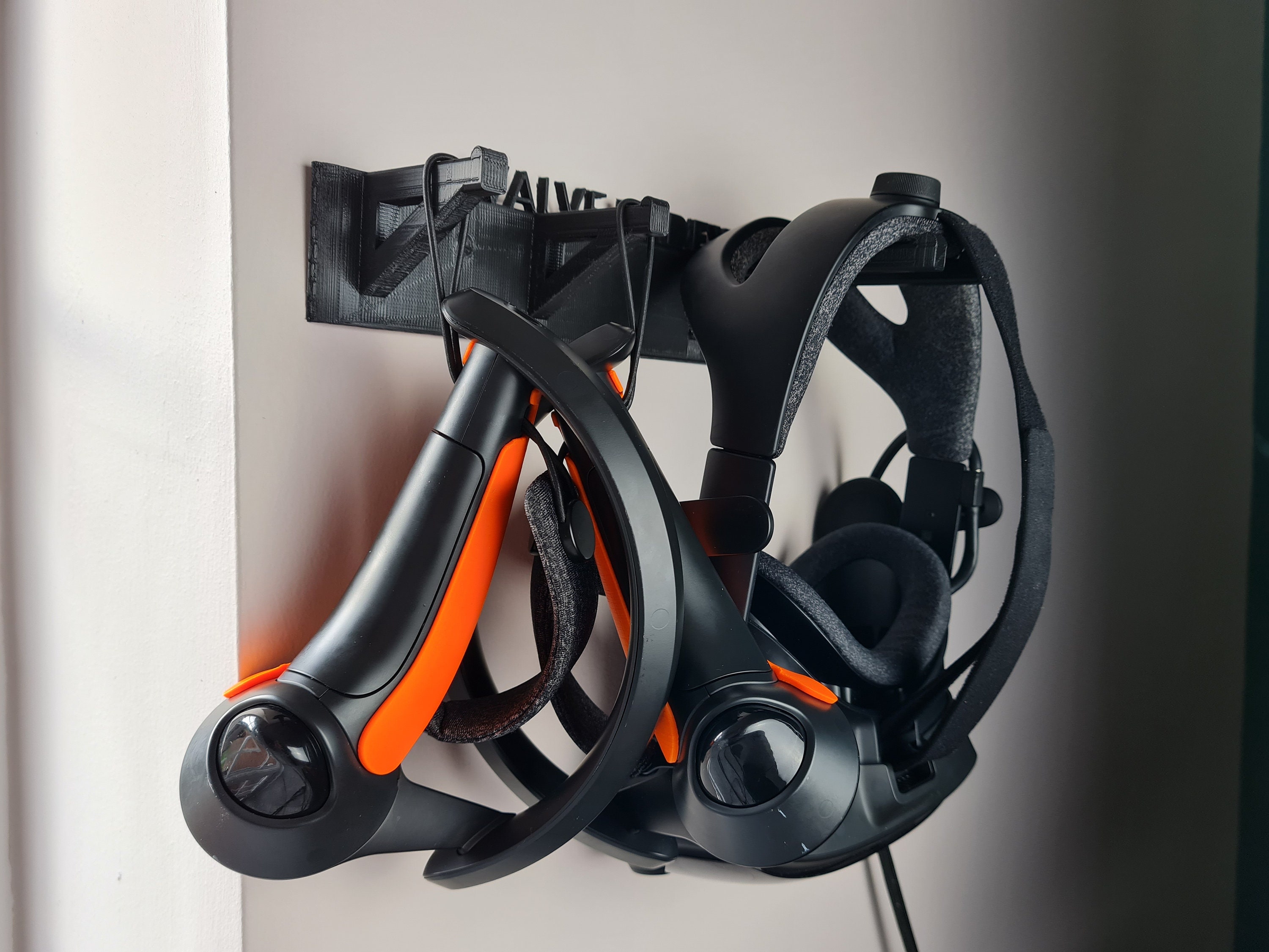 Valve Index Wall Mount for Mask and Controllers - Etsy