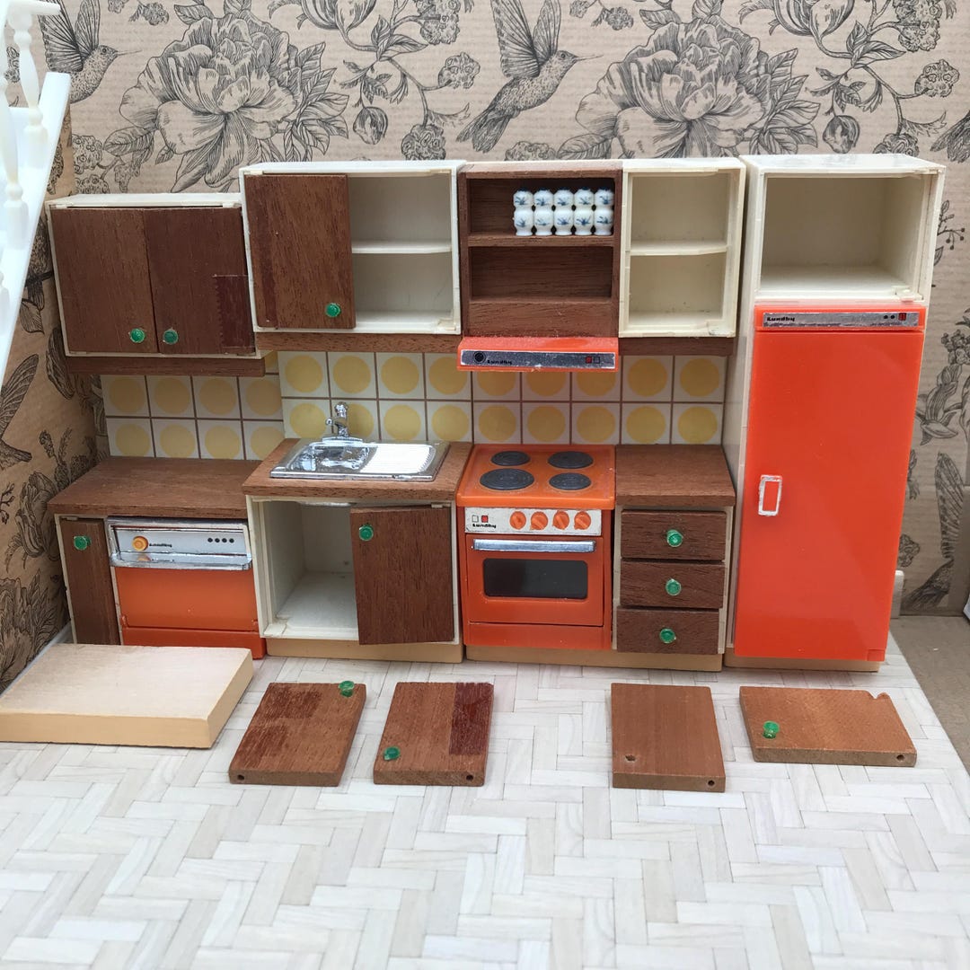 Lundby Kitchen in Need of Renovation to the Dollhouse / Vintage ...