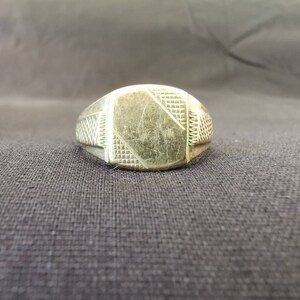 Vintage Chunky 9ct Solid Gold Signet Ring by Lawson Ward & Gammage UK T ...