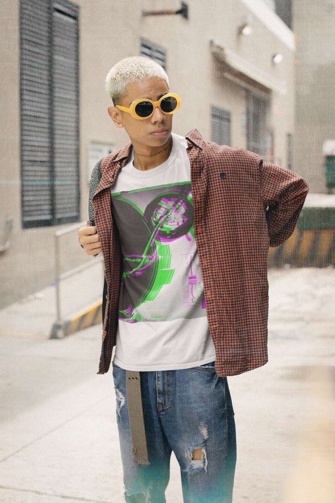 DECKZ Classic Fit Amplifydestroy Print Tee Shirt - Etsy