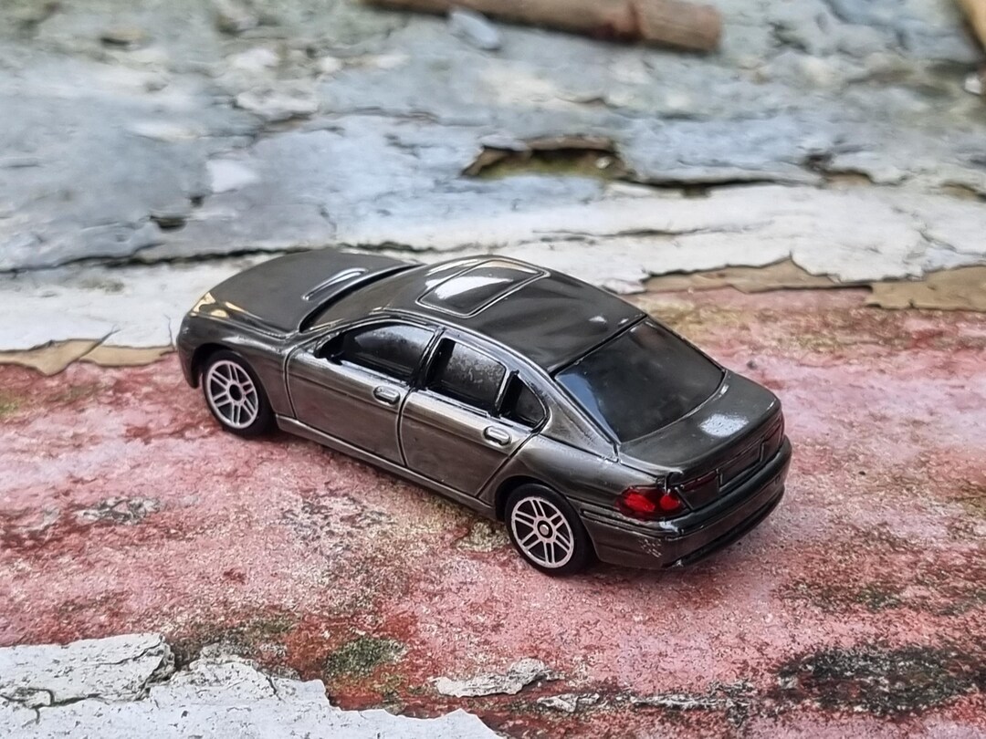 Vintage Realtoy Die-cast BMW 7 Series E65 E66, 1:64 Unique Custom Restoration, Dark Chrome - Etsy