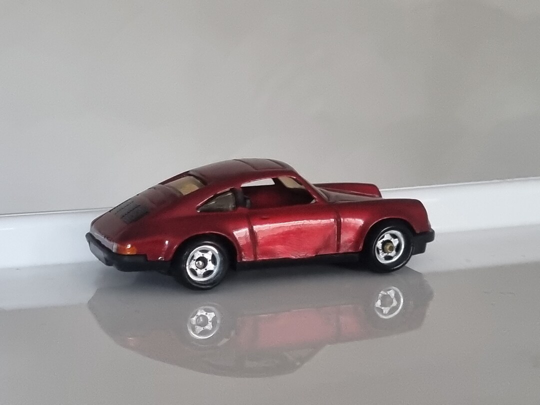 Porsche 911 1:64 Scale Die Cast Car, Unbranded, Cheap & Flimsy Toy ...