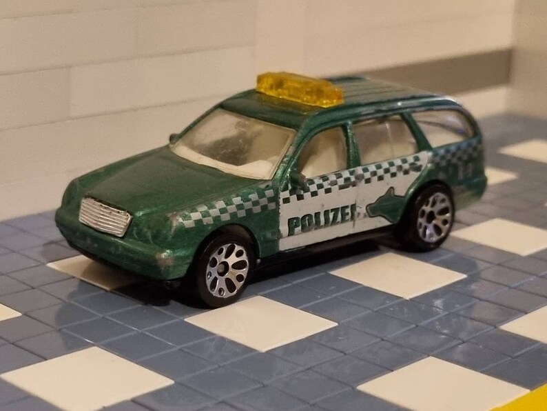 Vintage 1999 Matchbox Die-cast Model Car, No.56, Mercedes E-class ...