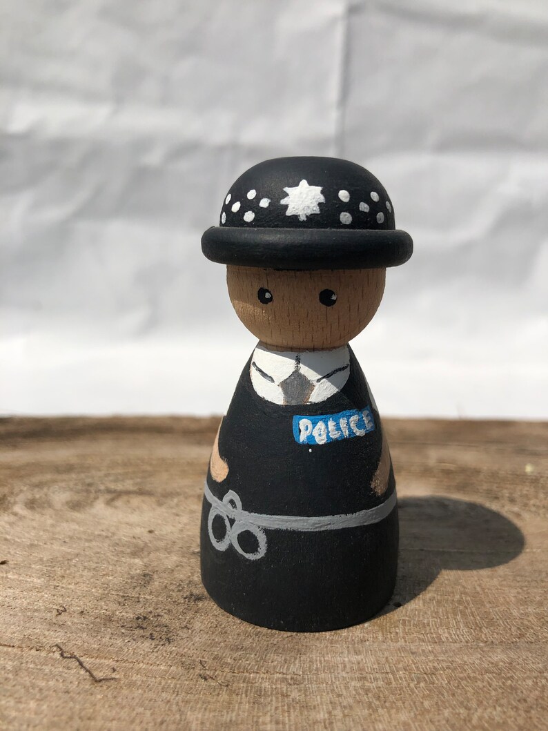 People Who Help Us Wooden Peg Dolls/ Montessori Toys/ Occupation Dolls ...