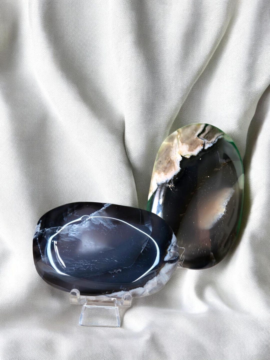 Volcano Agate UV Reactive Palm Stone Natural Unusual Healing Unique ...