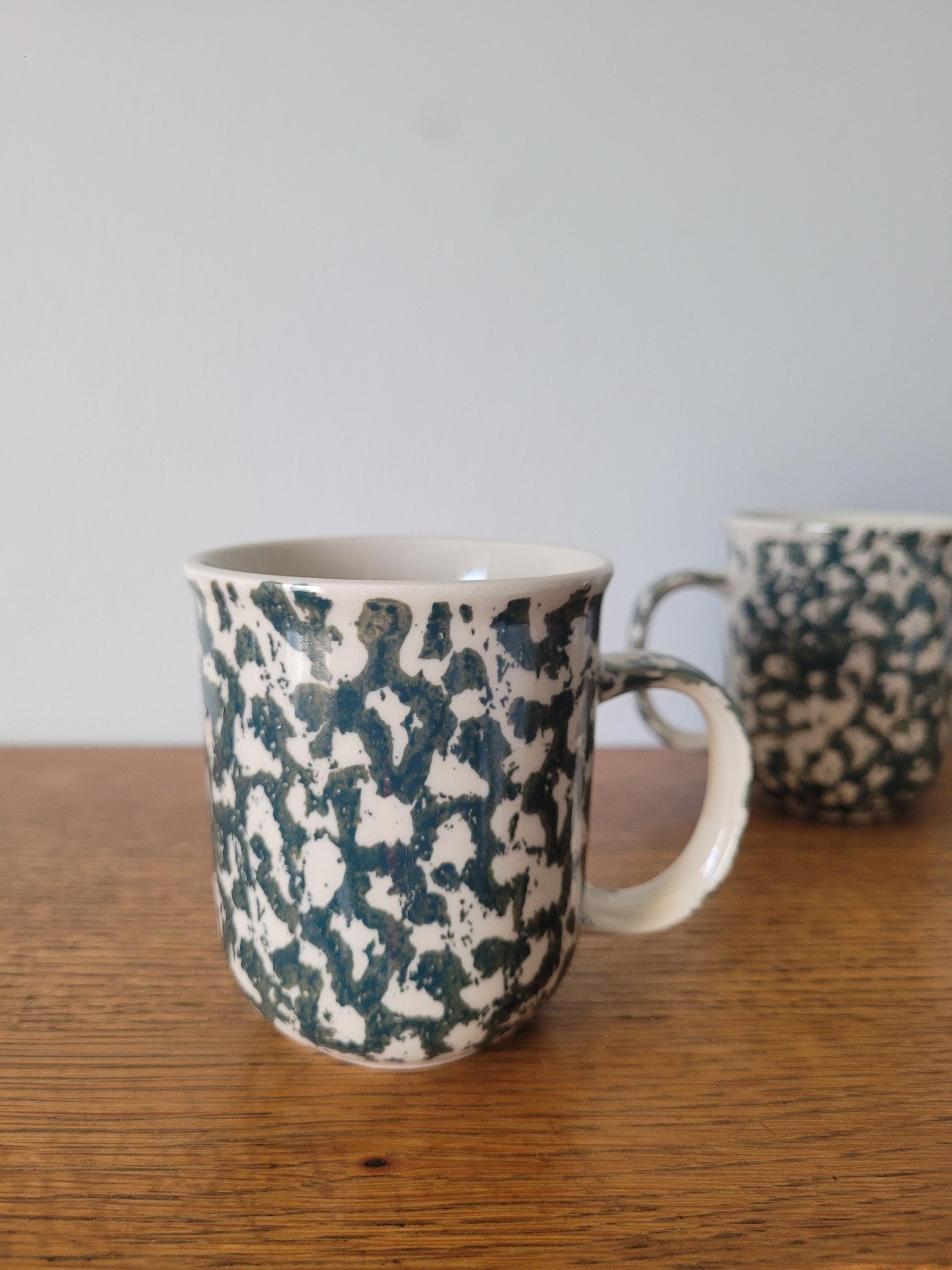 Vintage Green Spongeware Folk Craft North Country Mugs by Tienshan Made ...