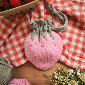 Simple Strawberry Pouch Bag Charm Knitting Pattern for DK Weight Yarn ...