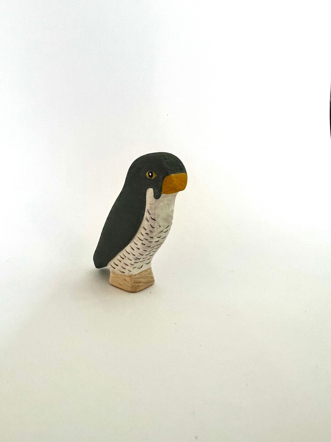 Peregrine Falcon Bird Prey Wooden Toy Montessori Pretend Play Realistic ...