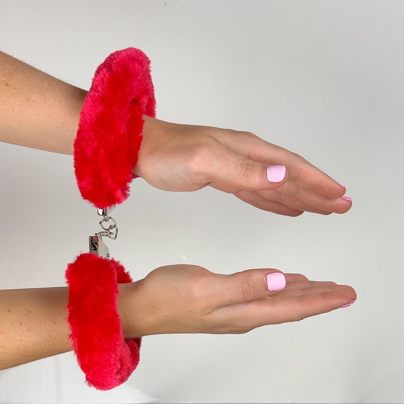 Metal Handcuffs Fluffy Blindfold With 2 Feathers for Fancy Dress and ...