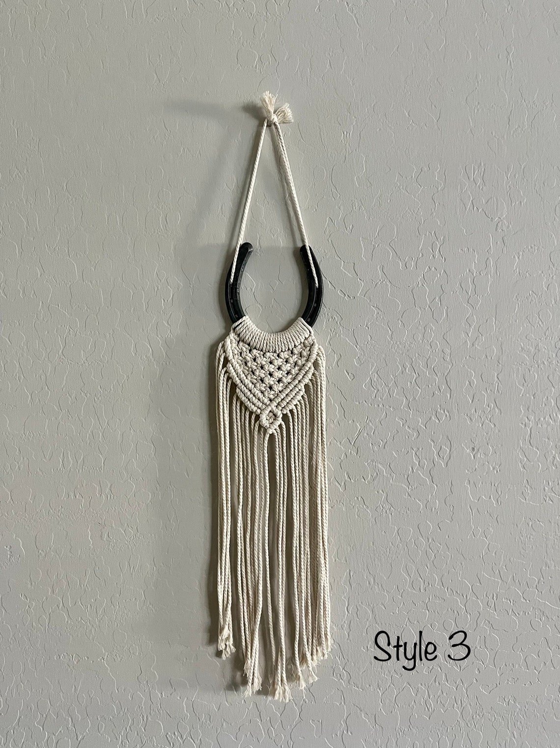 Macrame Horseshoe Wall Hanging multiple Color - Etsy