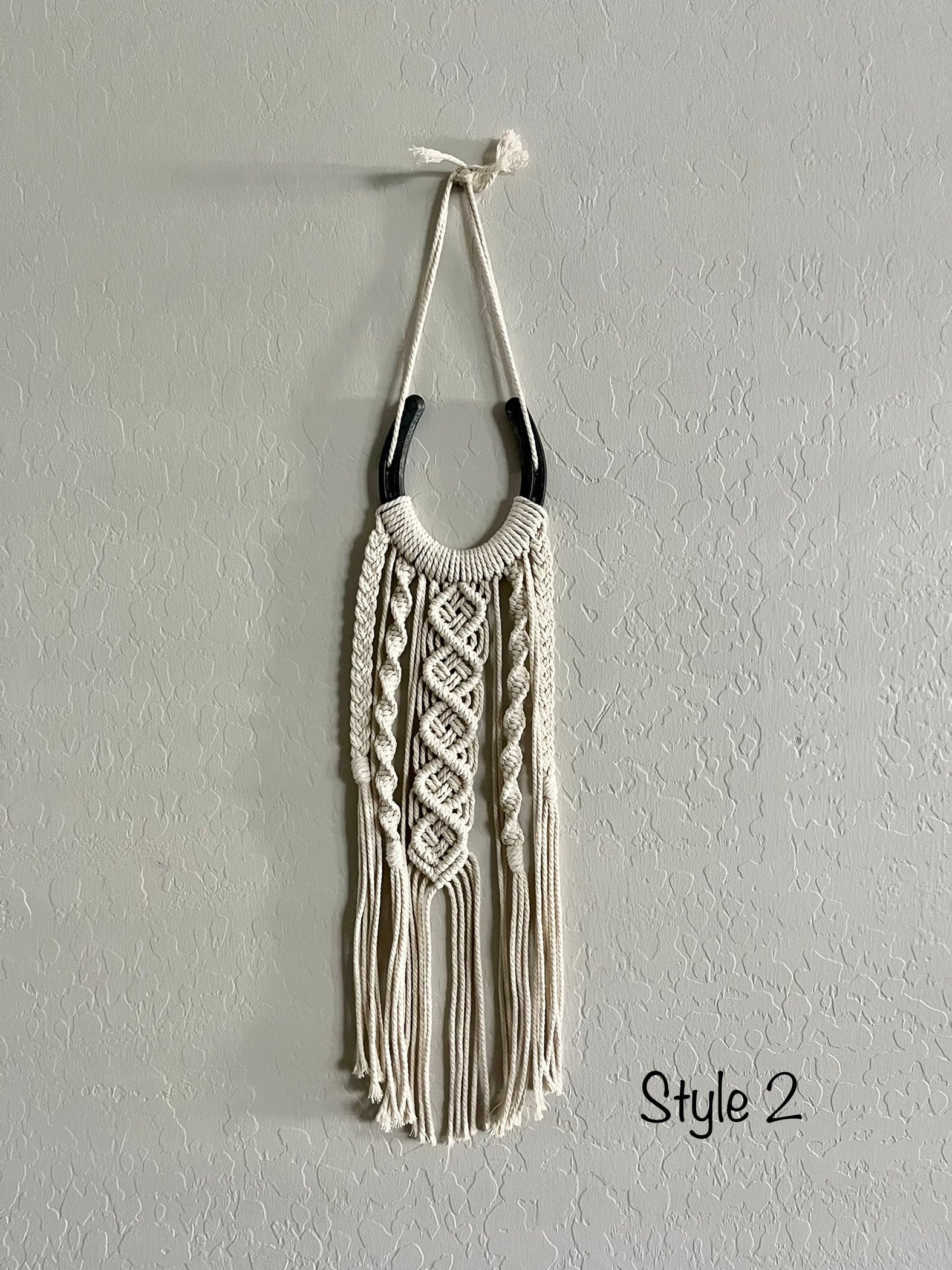 Macrame Horseshoe Wall Hanging multiple Color - Etsy