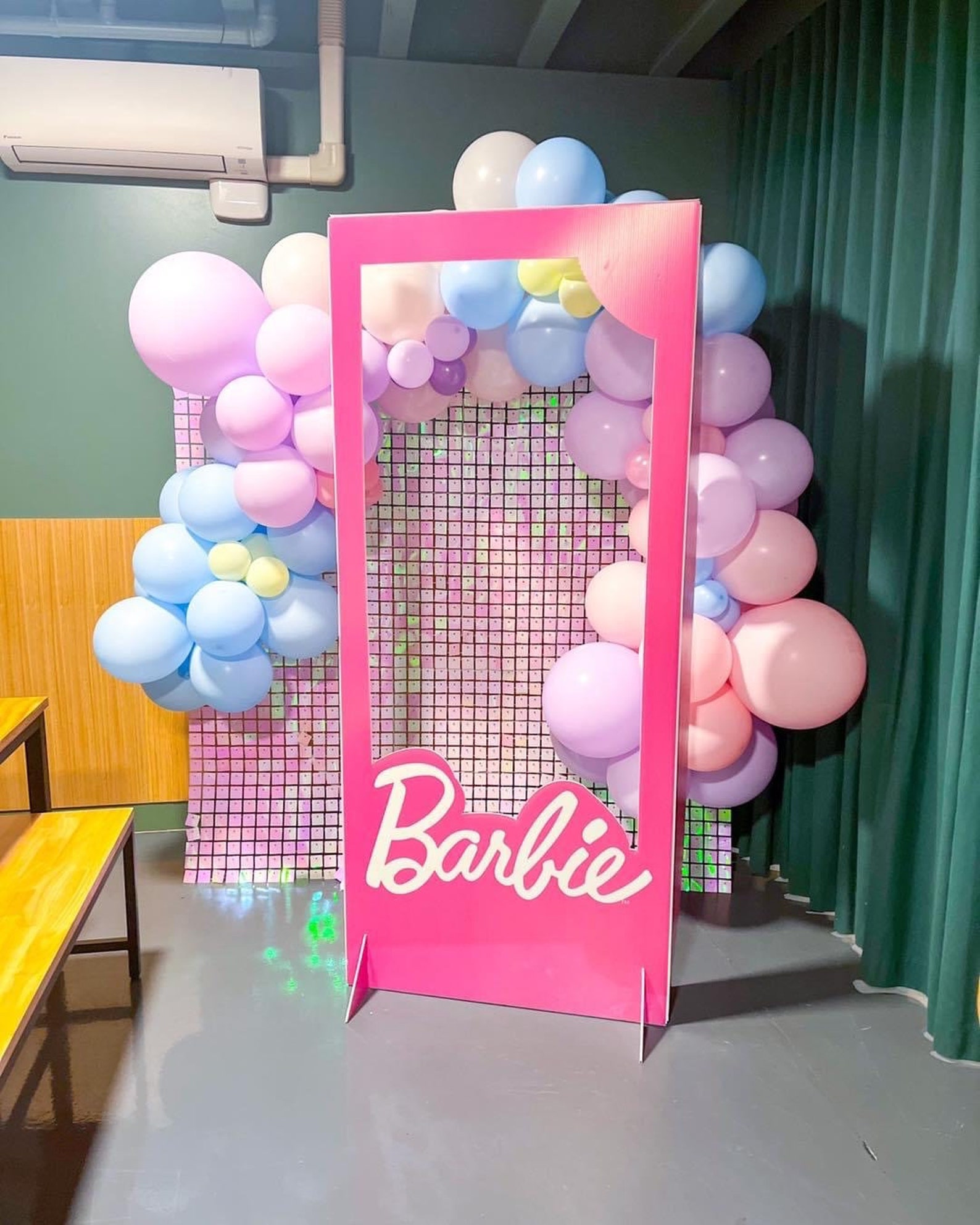 Barbie/personalised Photo Booth - Etsy
