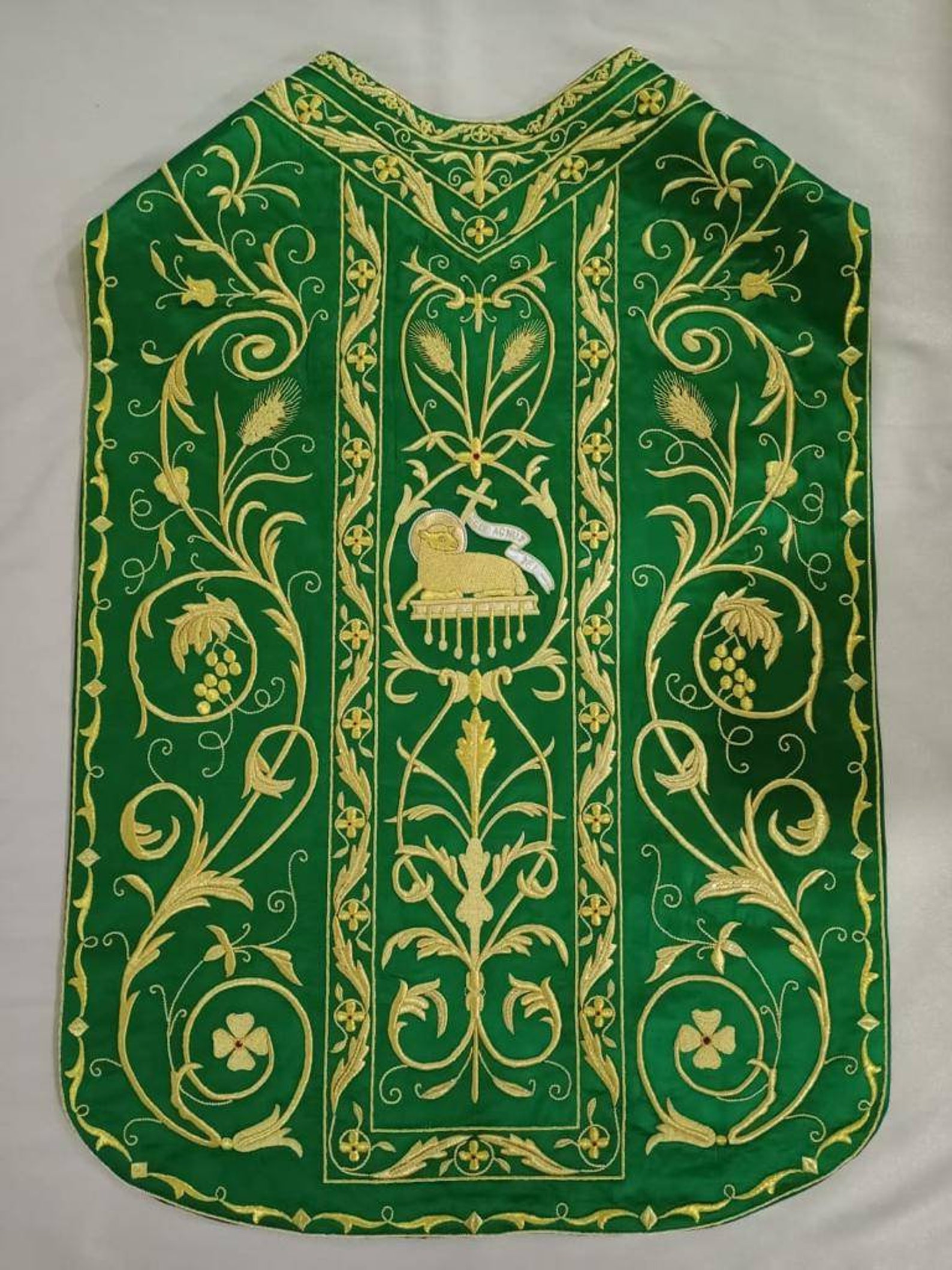 Roman Fiddleback Catholic Chasuble Low Mass With Green Silk - Etsy