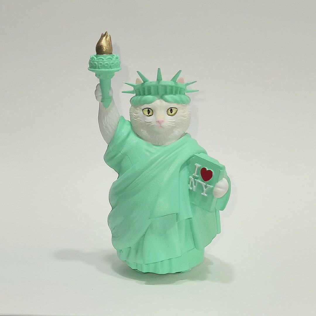 Tubby Tabbys, Statue of Liberty Fancy Furries Figurines Adorable Animal ...