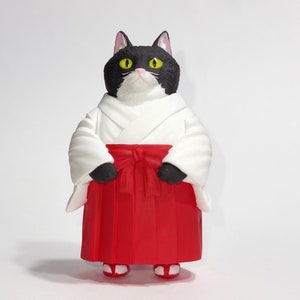 Tubby Tabbys, Shrine Maiden Fancy Furries Figurines Adorable Animal ...