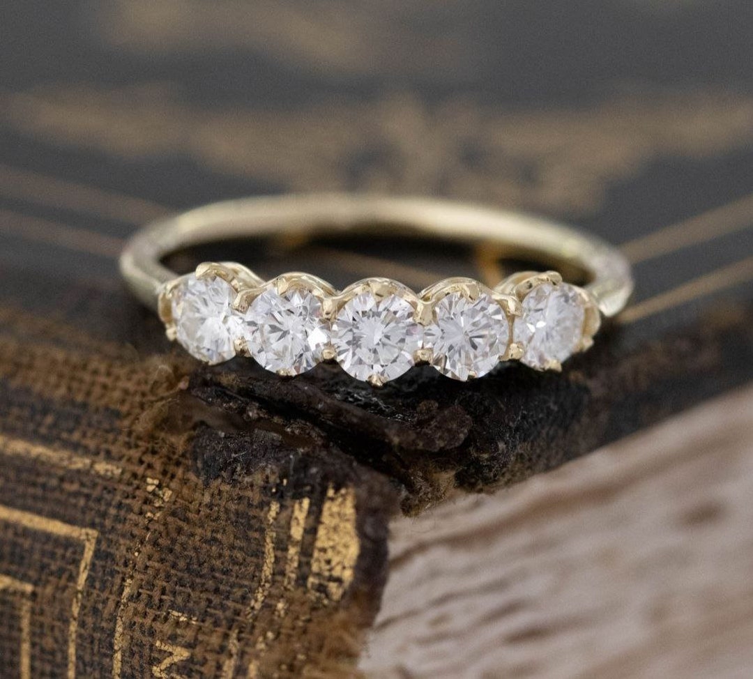 Buy 3.5 MM Five Stone Round Cut Moissanite Ring,5 Stoneround Cut ...