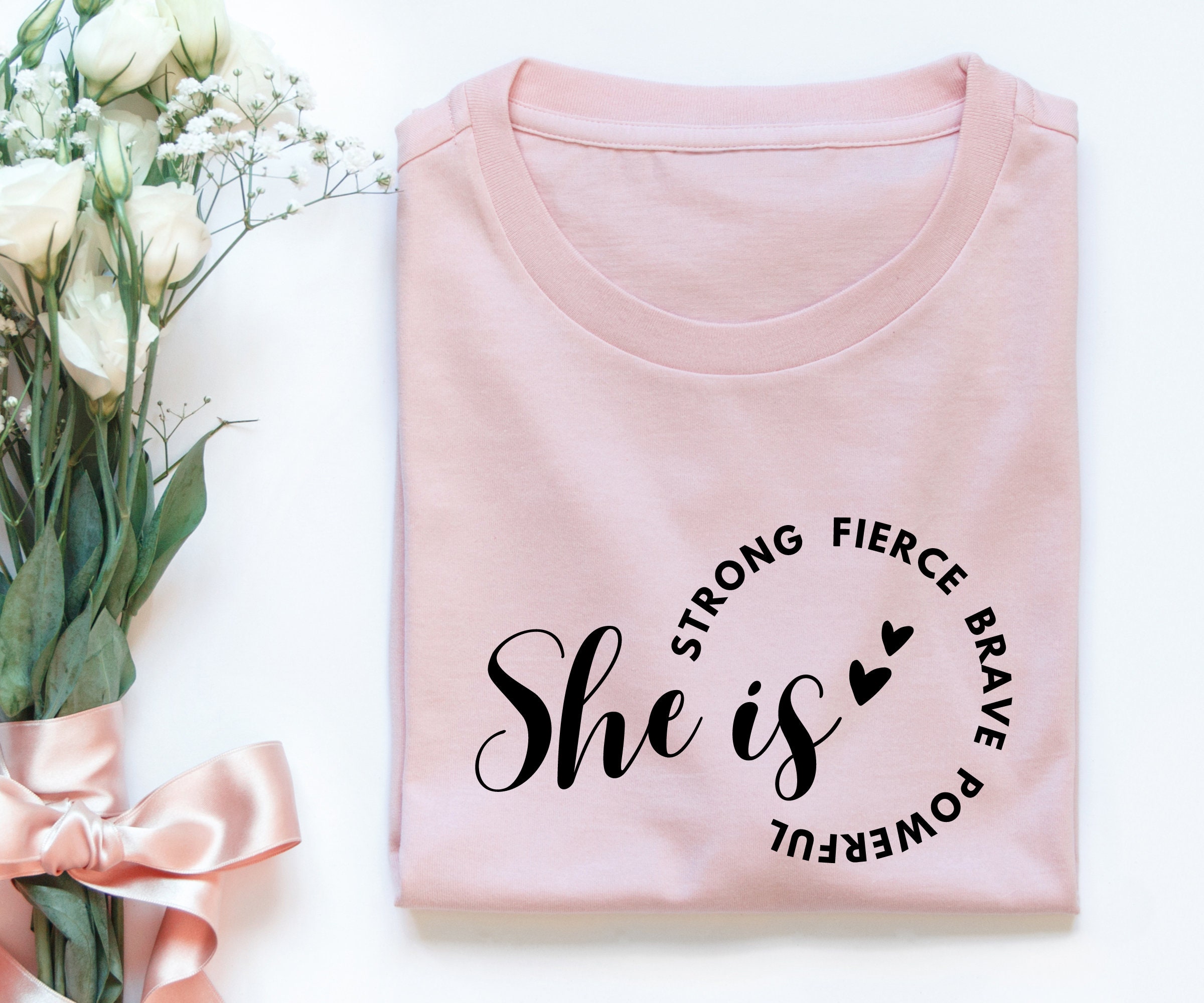 Ella es fuerte SVG feroz feminismo svg mujer empoderada - Etsy España