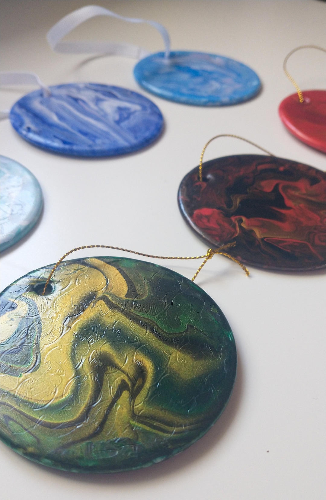 Acrylic Pouring Paint Christmas Disc Ornaments Pack of 4 - Etsy