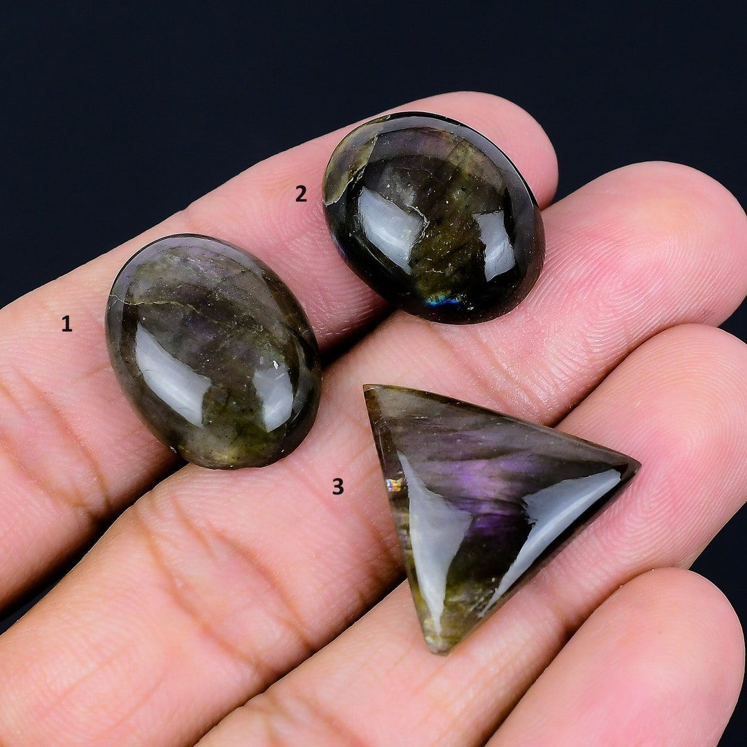 Unheated Purple Purple Labradorite Gemstone | Natural 22.80 Cts ...