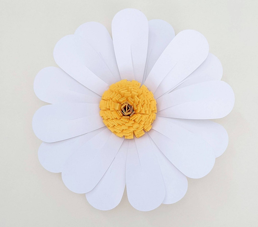 Daisy Wall Flowers: Retro Party Decor, Set of 3 - Etsy