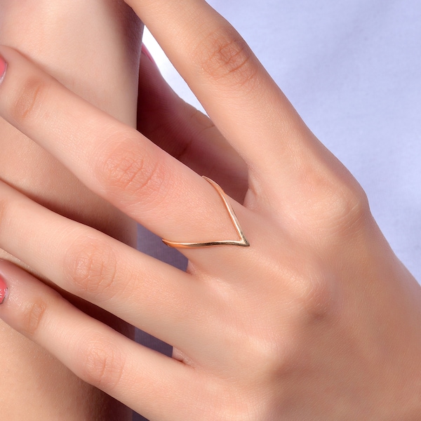 V Shaped Ring - Etsy