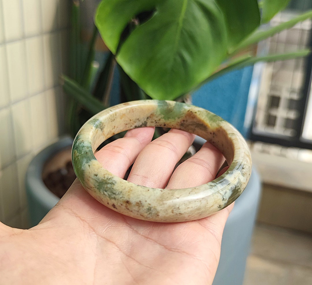 68mm Serpentine Bangle: Two Tone New Jade Bracelet - Etsy