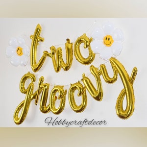 Two Groovy Script Letter Balloons,two Groovy Birthday Decorations,daisy ...