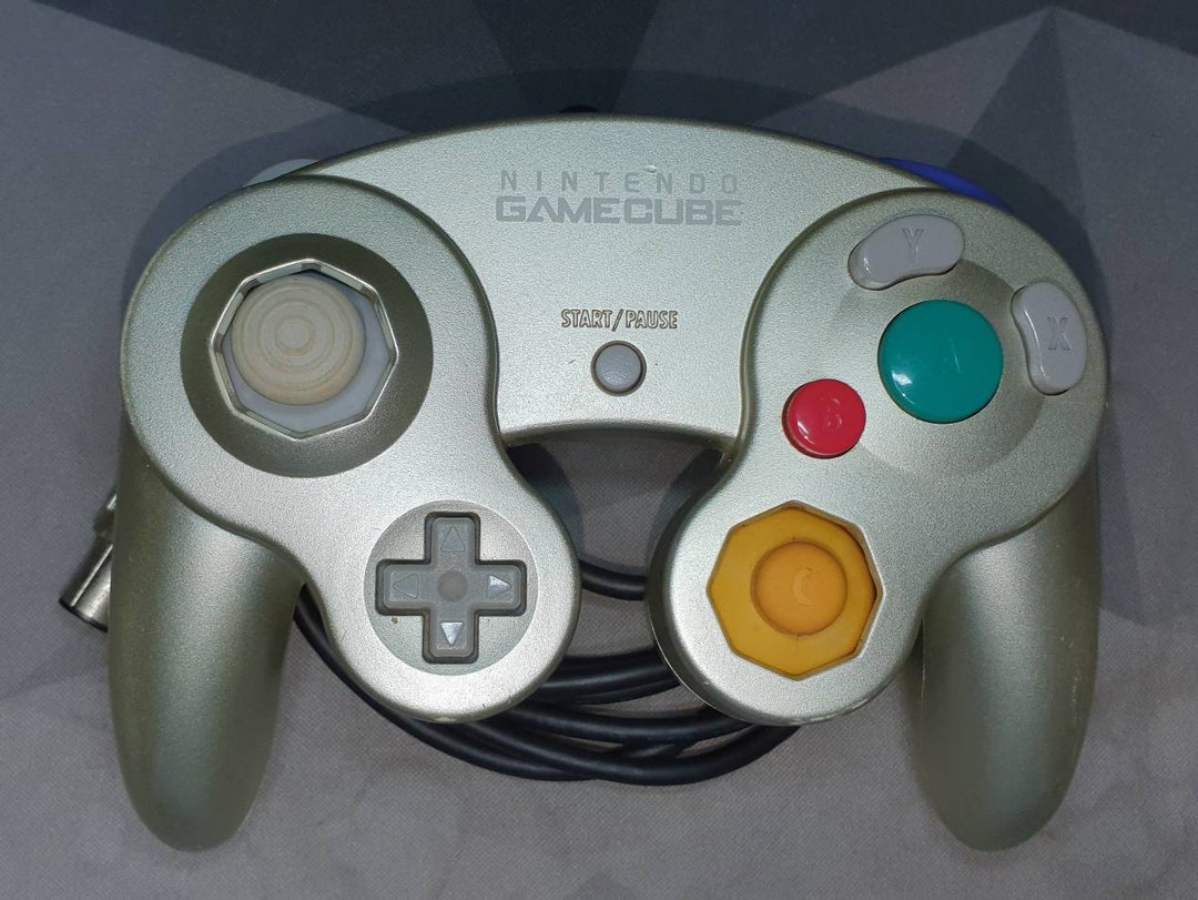 Official Toys 'R' Us Nintendo Gamecube Controller Starlight Gold Good ...