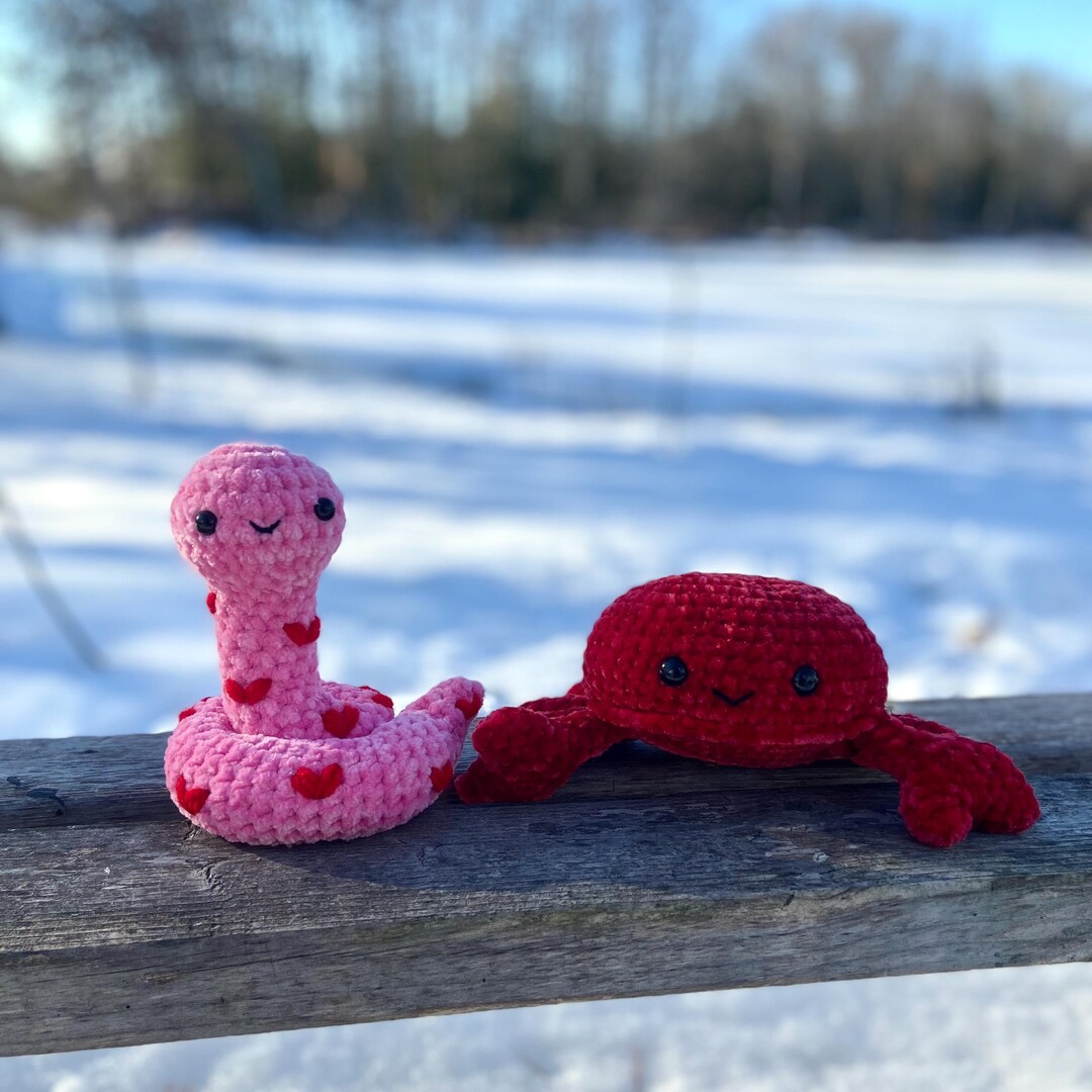 Cute Crochet Heart Snake and Crab Matching Valentine's Day Card Crochet ...