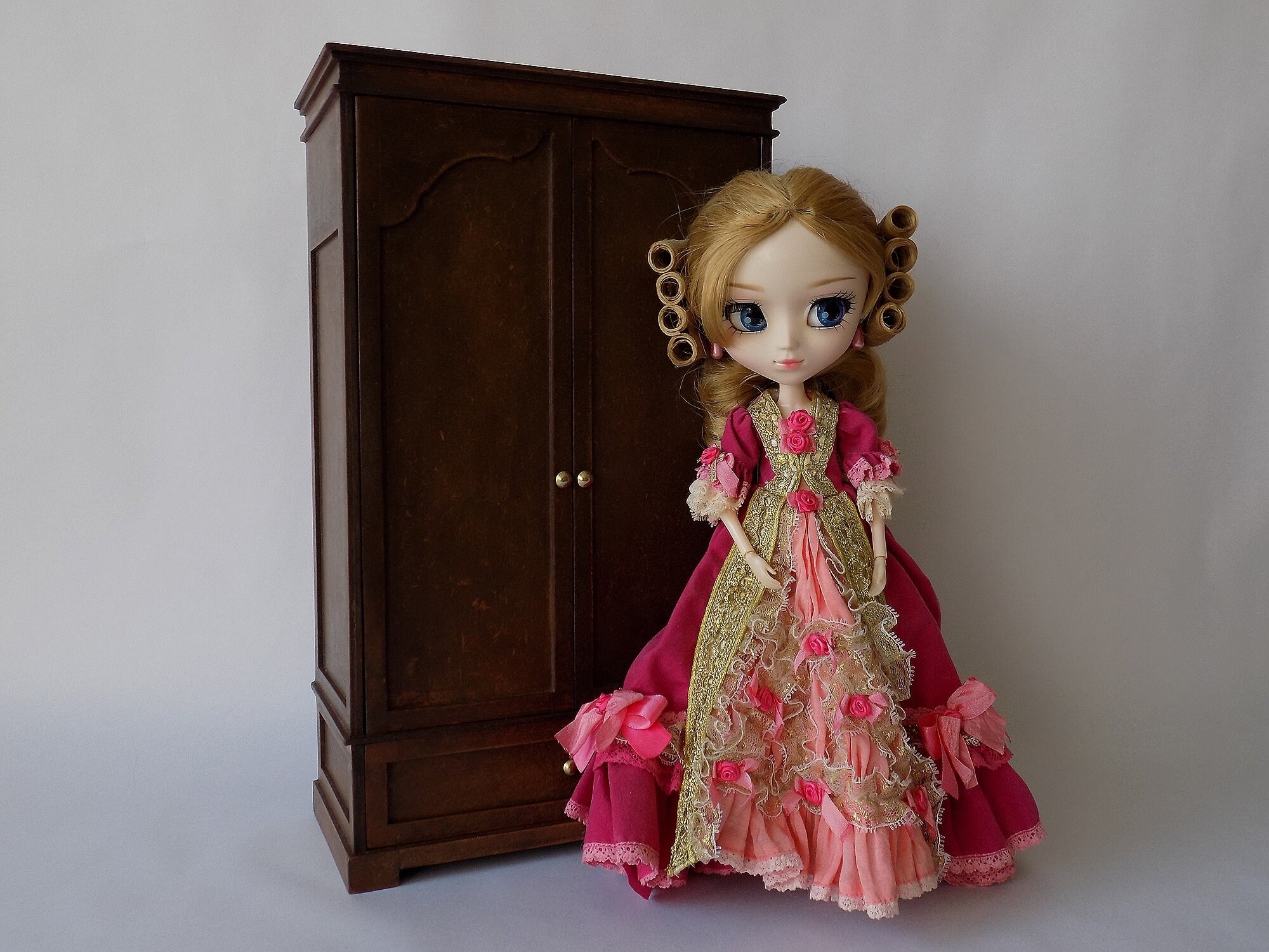Art & Collectibles Miniatures Miniature cabinet 1/6th resized Pullip ...