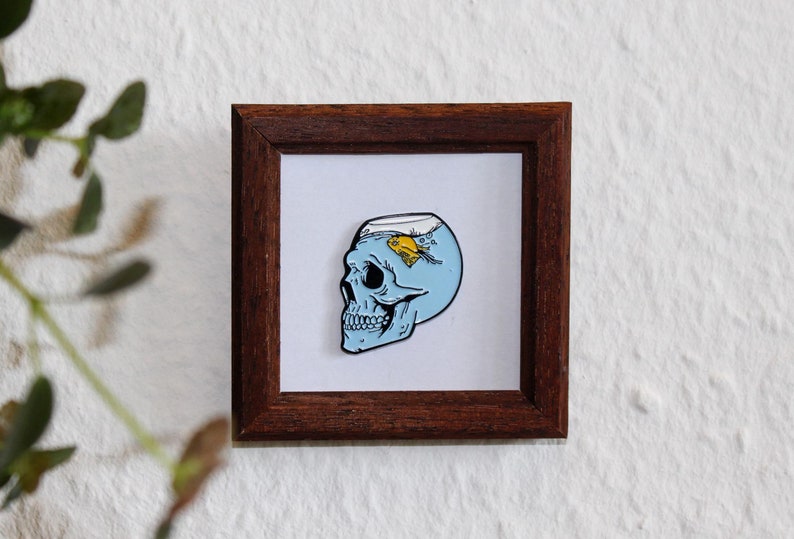 Skull Fishbowl Pin & Skeleton Pin - Etsy