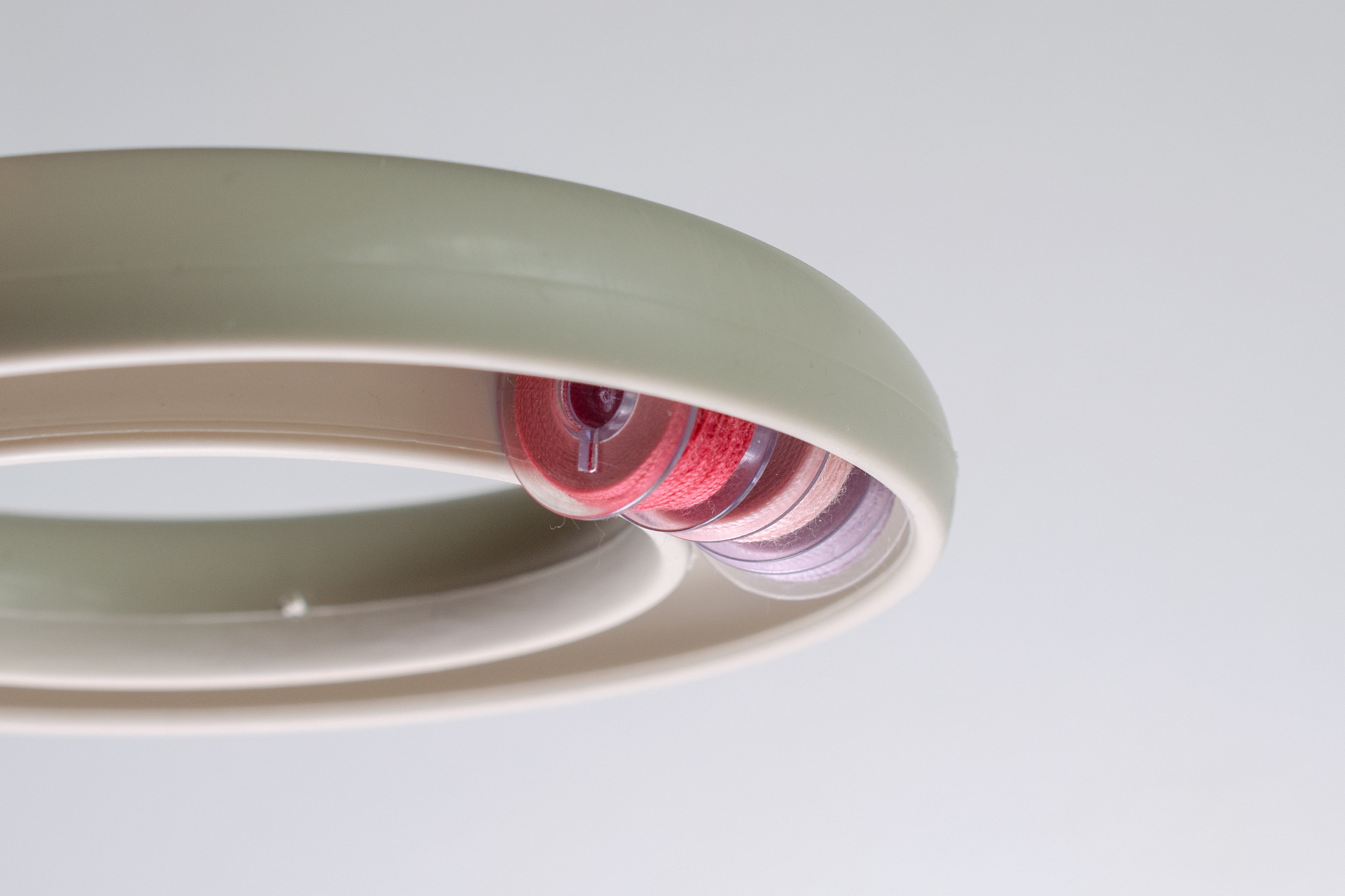 Round Bobbin Holder Ø13.5 Cm Assorted Colors Bobbin Storage Ring ...