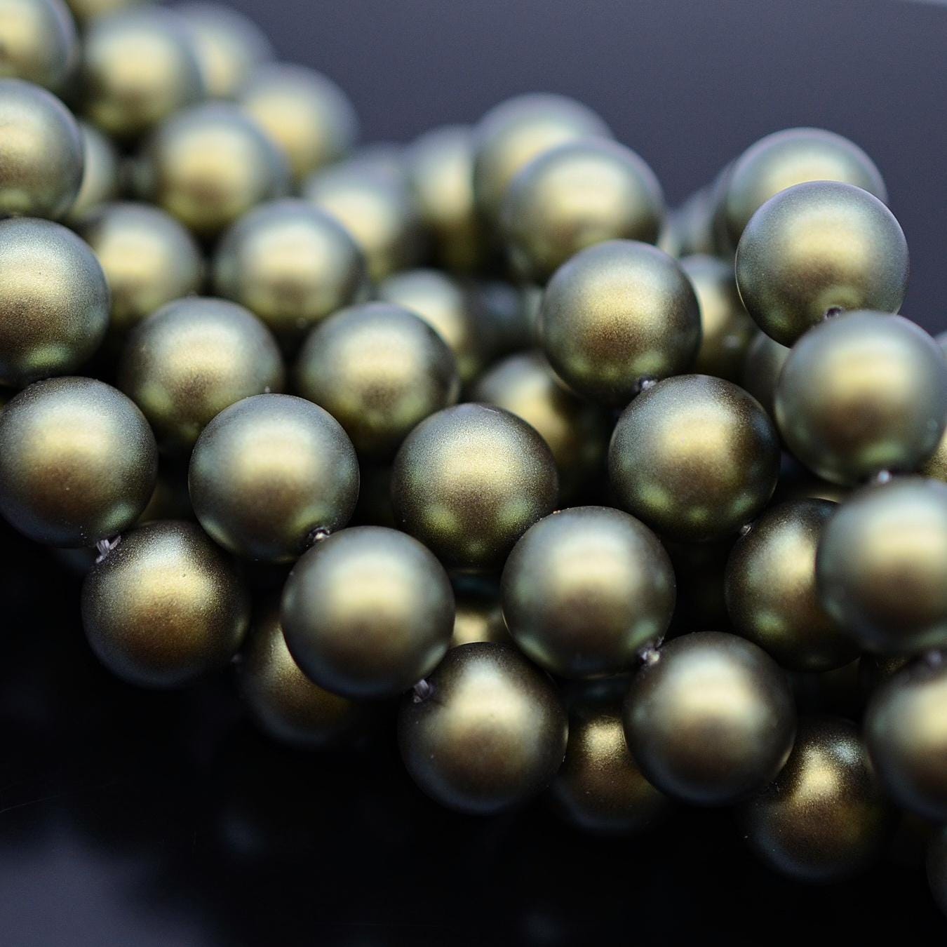 10, 8, 4mm Luster Iridescent Green Color Crystal Pearl Round Beads 15.5 ...