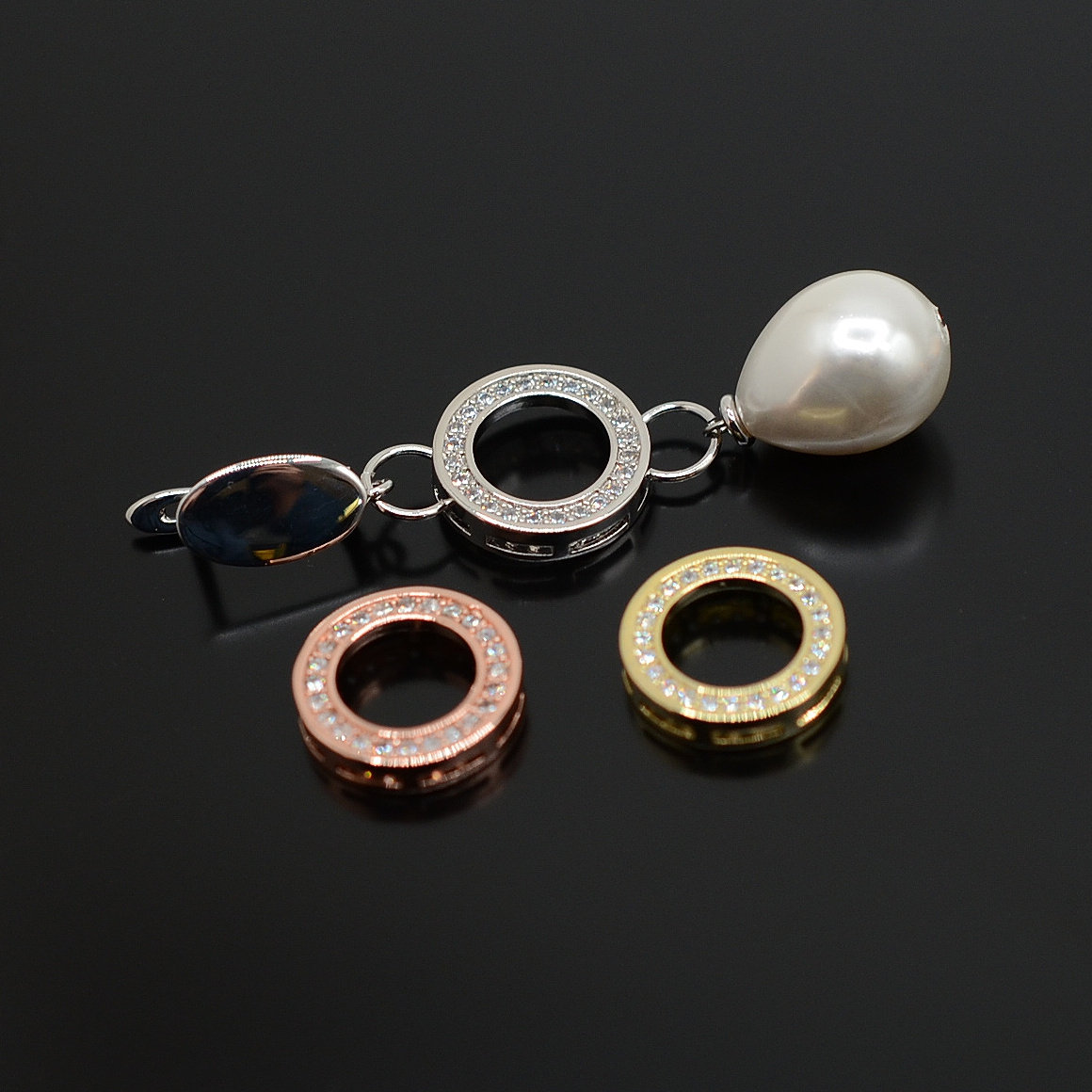 Multi Strand Link Ring, Separator Rings, Gold Plated Cubic Connector ...