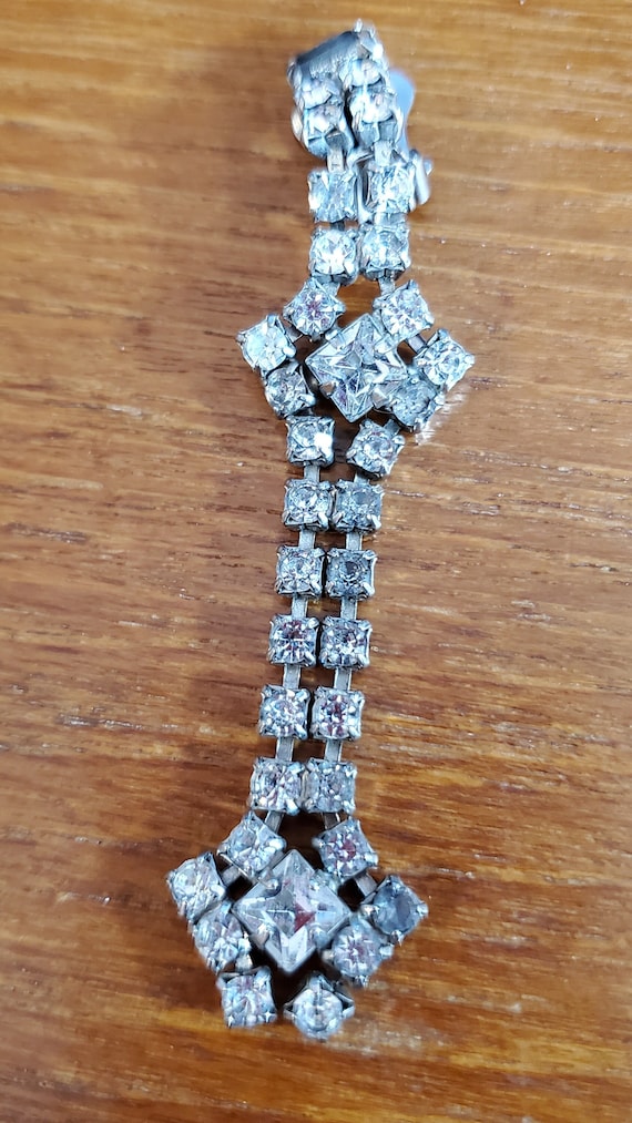 Vintage single rhinestone clip - Gem