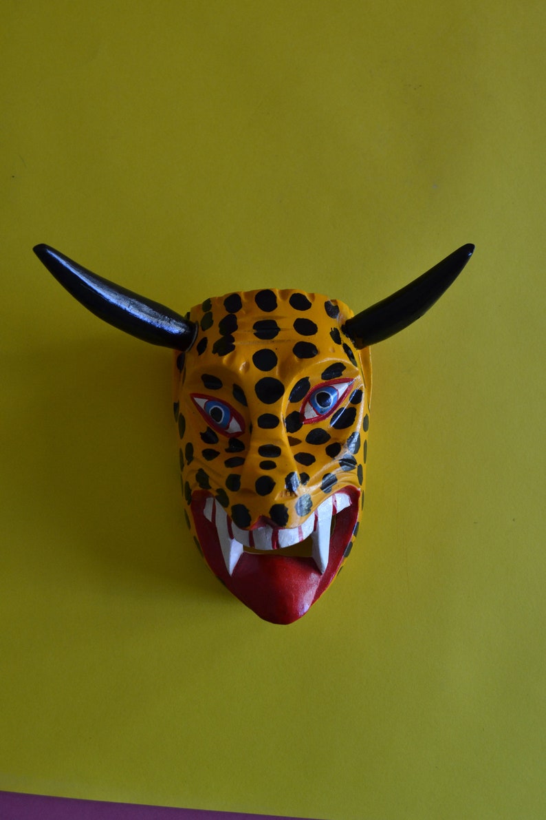 Hand-carved Wood Carving Mask Hand-painted in Avocado Tree Wood Art ...