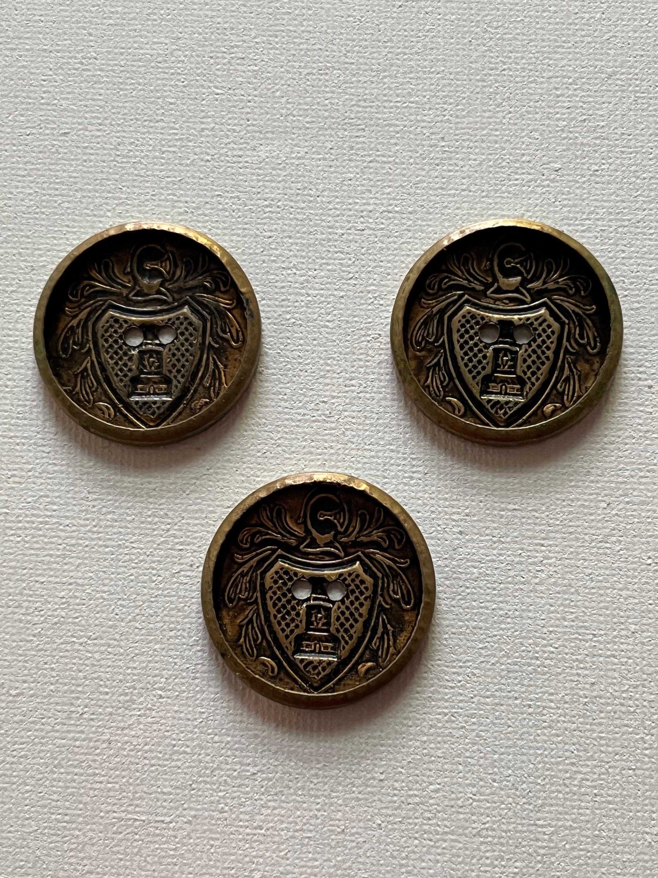 3 Vintage Casa De Leon Knight With Castle Two Holes Metal Buttons - Etsy