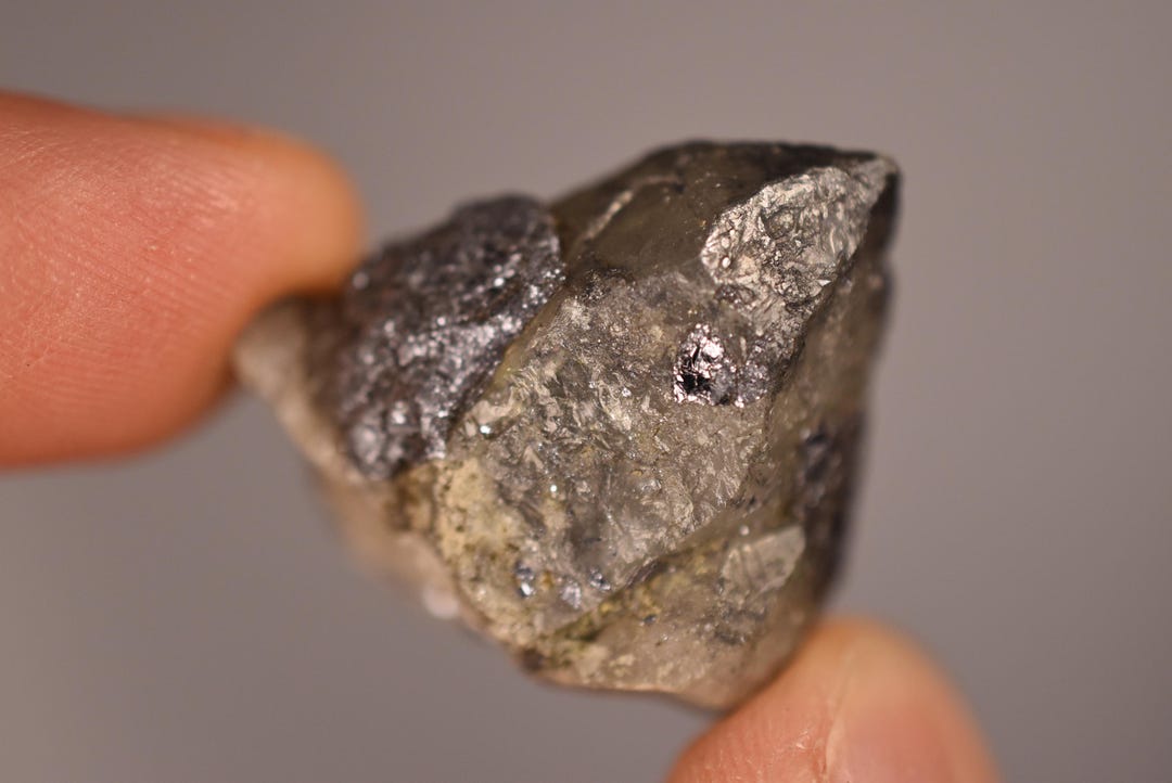 AUSTRALIAN MOLYBDENITE in Quartz Crystal 3cm 20.6g Natural Stone - Etsy