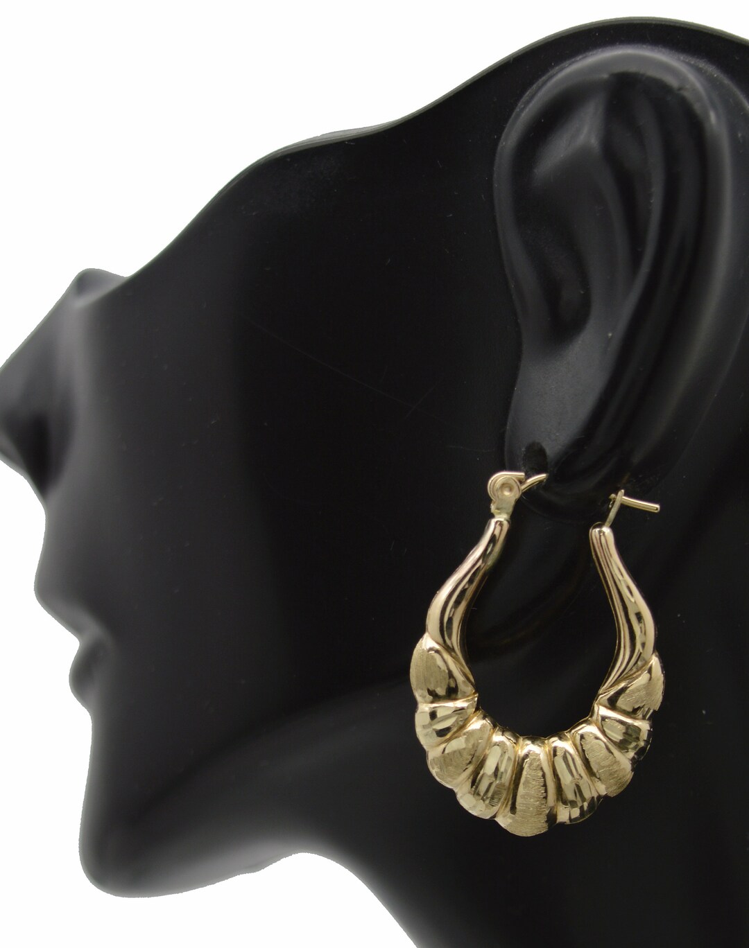 Real 10K Solid Yellow Gold Shiny 28.4mm Graduated Oval Shrimp Hoop ...