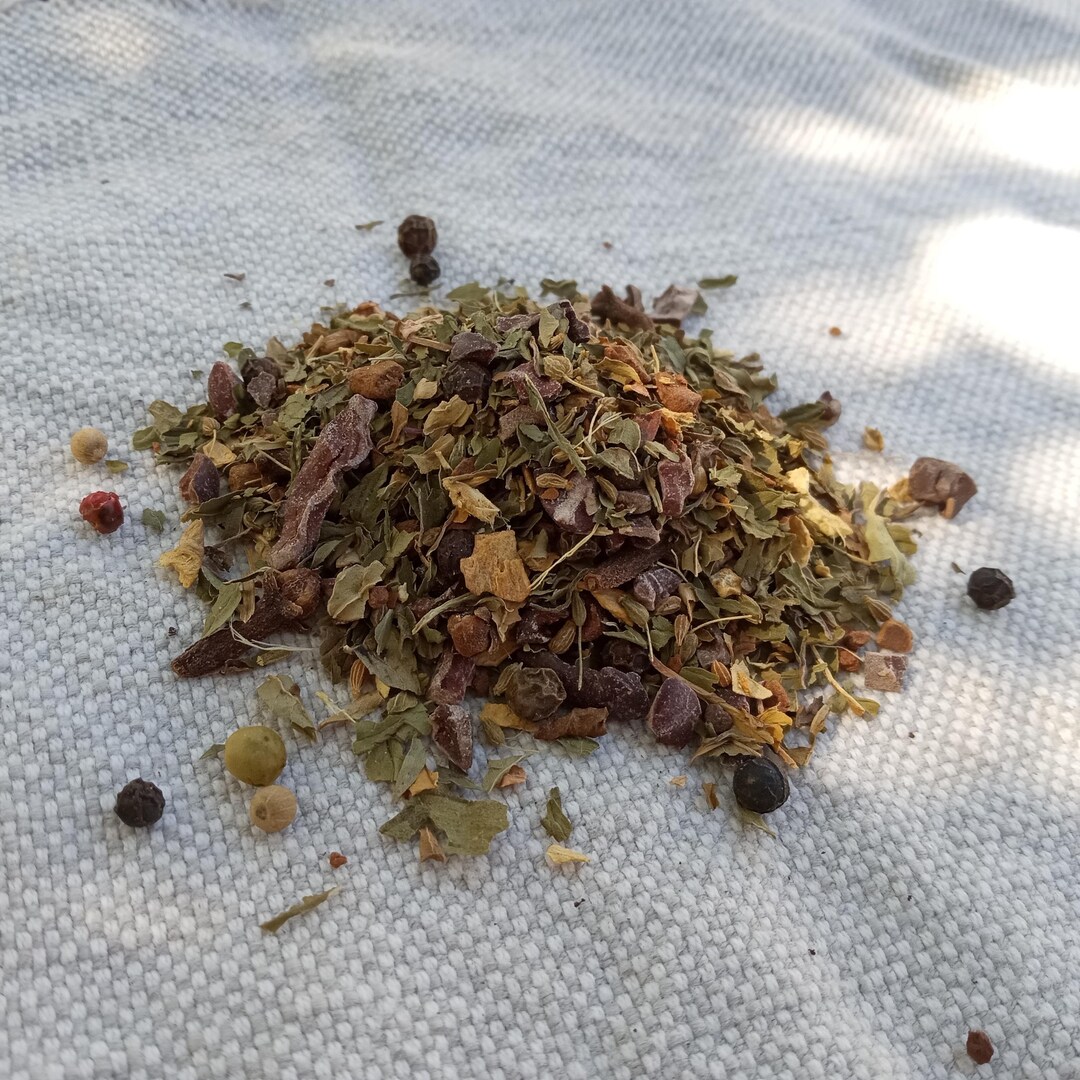Peppermint Chai Tea With Cacao Nibs, Cloves, Cinnamon, Ginger, Anise ...