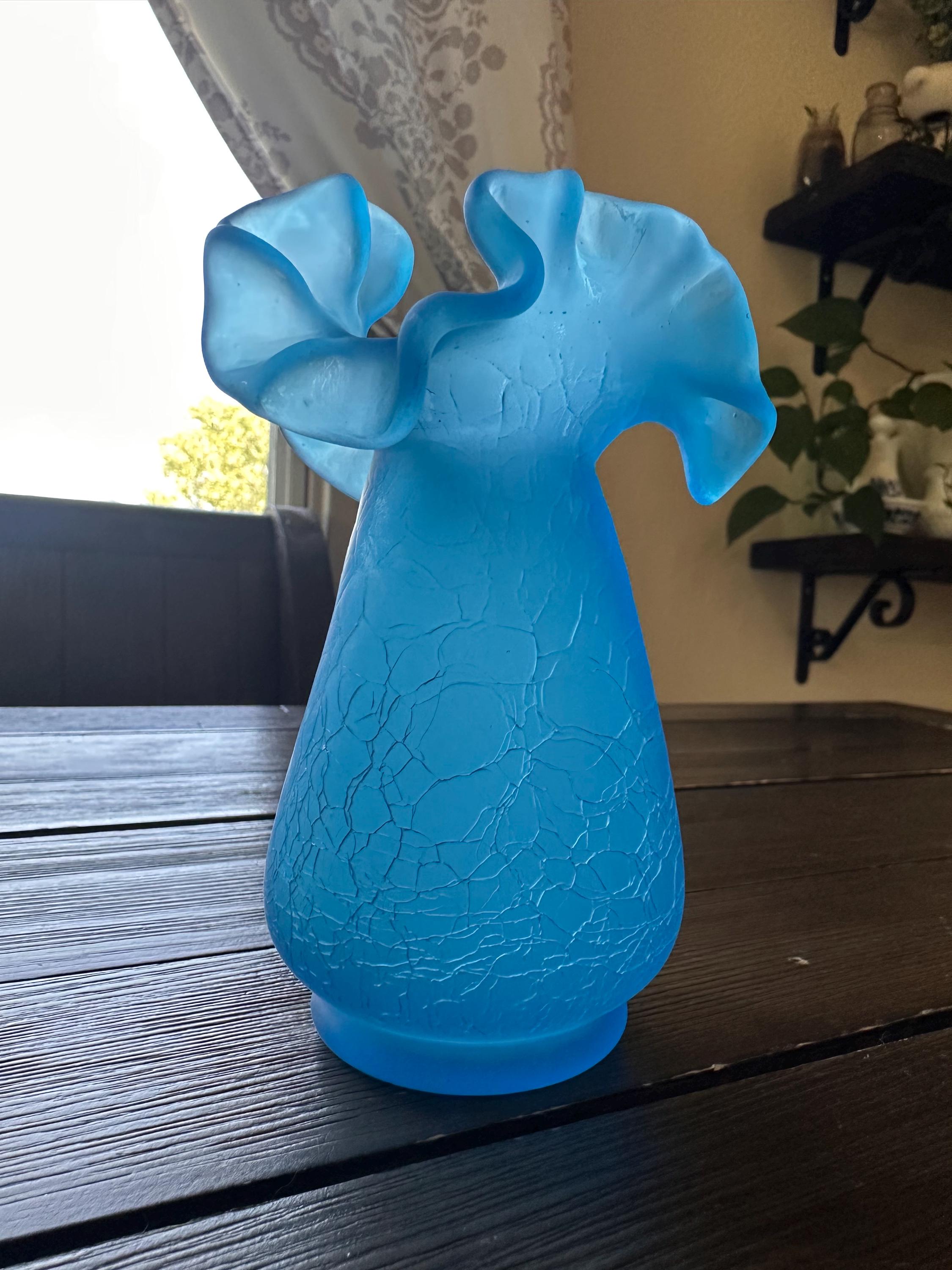 Rare Vintage Mid-century Modern (MCM) Frosted Blue Crackle Vase, by ...