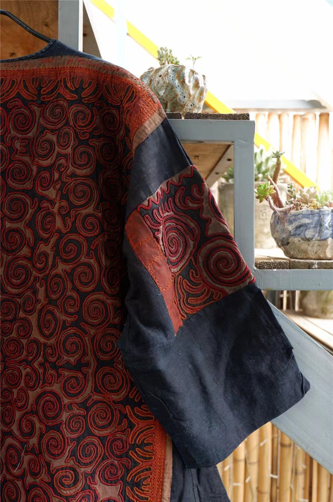 Guizhou Hand-woven Native Cloth Slanted Old Embroidered Top Collectible ...