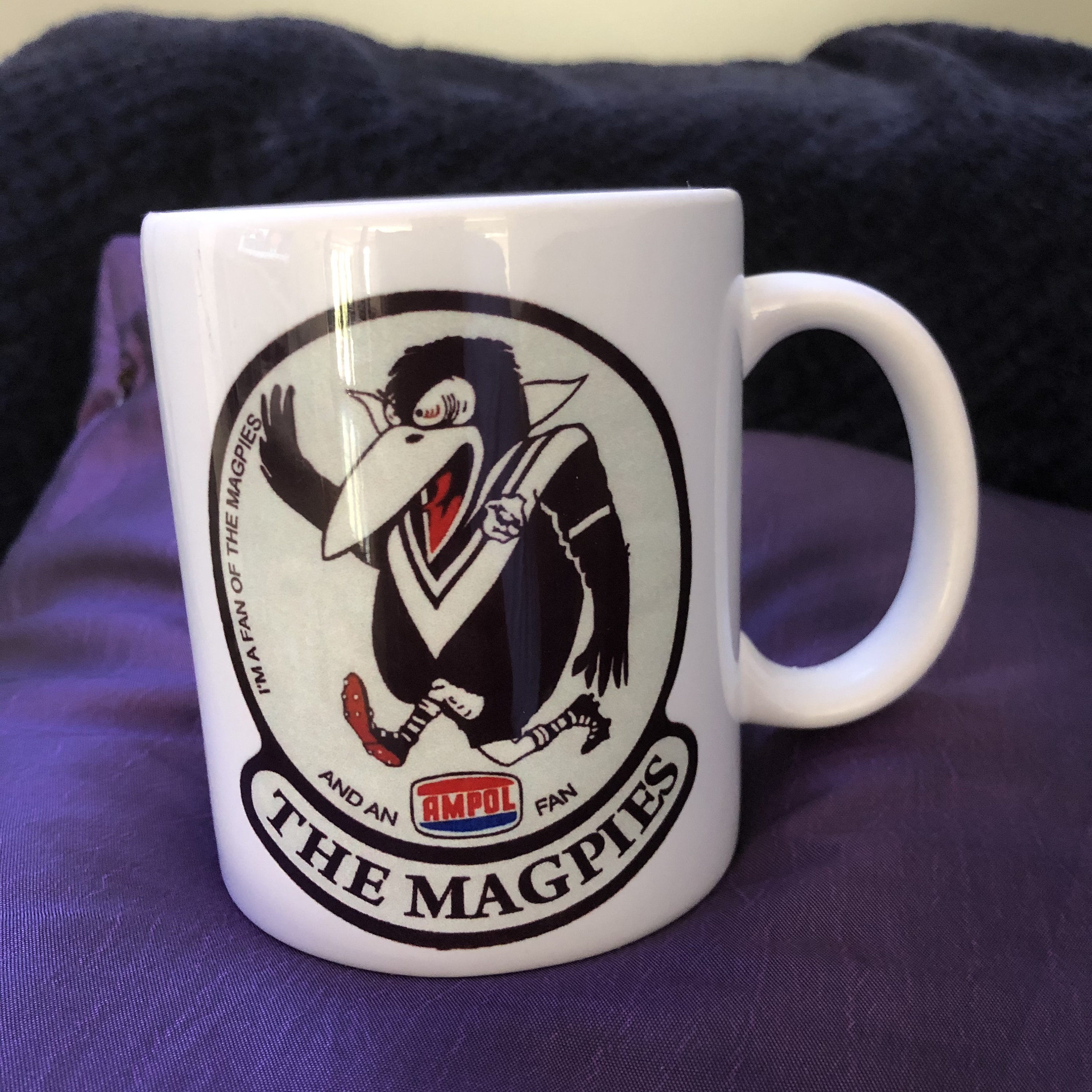 WESTERN SUBURBS Magpies Retro Ceramic Mug - Etsy