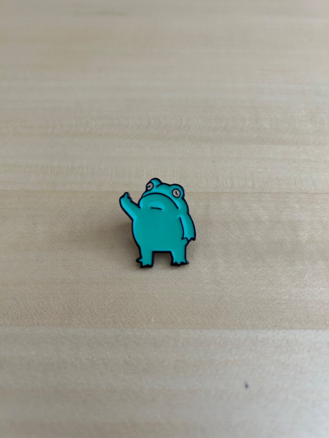 Mini Enamel Frog Pin - Etsy